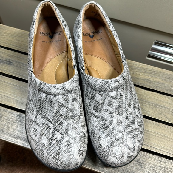 Nurse Mates | Shoes | Nurse Mates Bryar Leather Clogs In Grey Diamond ...